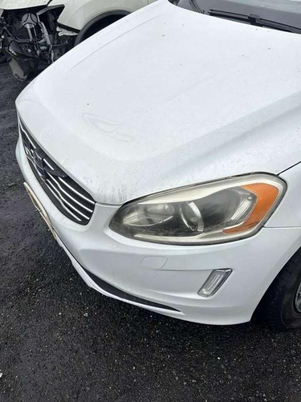Volvo XC60 2015 in Siauliai, with an engine capacity of 2.95 L and mileage of 182 thousand km for 9500 €, photo 10 on AUTOMOTO.COM.LV