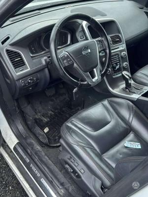 Volvo XC60 2015 Šauļi, ar dzinēja tilpumu 2.95 L un nobraukumu 182 tūkst. km par 9500 €, foto 12 vietnē AUTOMOTO.COM.LV
