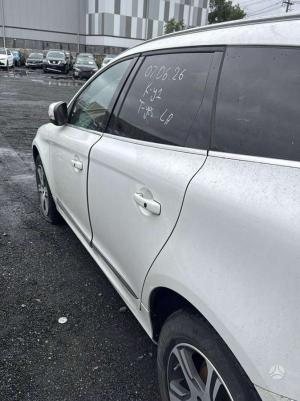 Volvo XC60 2015 Šauļi, ar dzinēja tilpumu 2.95 L un nobraukumu 182 tūkst. km par 9500 €, foto 25 vietnē AUTOMOTO.COM.LV