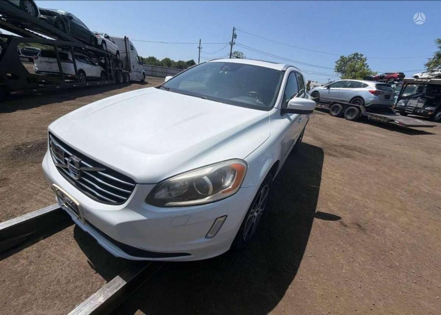 Volvo XC60 2015 Šauļi, ar dzinēja tilpumu 2.95 L un nobraukumu 182 tūkst. km par 9500 €, foto 34 vietnē AUTOMOTO.COM.LV