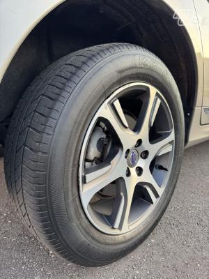 Volvo XC60 2015 in Alytus, with an engine capacity of 2.00 L and mileage of 222 thousand km for 11600 €, photo 21 on AUTOMOTO.COM.LV