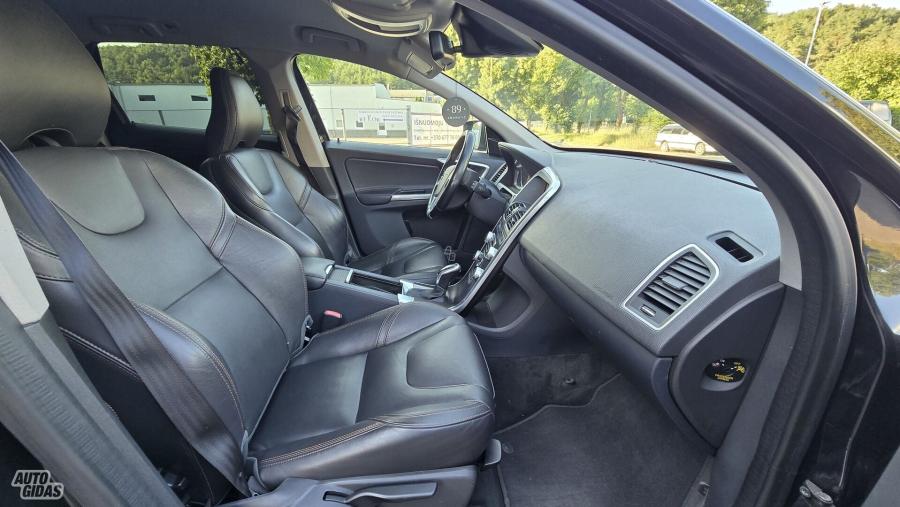 Volvo XC60 2015 Kauņa, ar dzinēja tilpumu 2.00 L un nobraukumu 312 tūkst. km par 8999 €, foto 15 vietnē AUTOMOTO.COM.LV