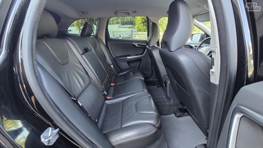 Volvo XC60 2015 Kauņa, ar dzinēja tilpumu 2.00 L un nobraukumu 312 tūkst. km par 8999 €, foto 16 vietnē AUTOMOTO.COM.LV