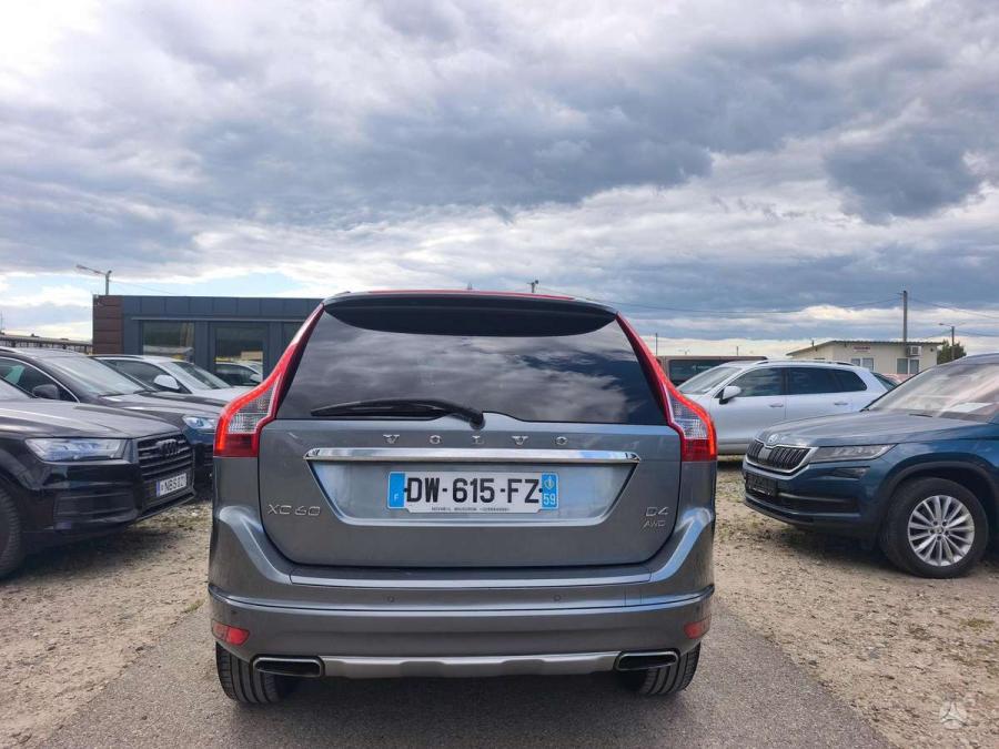Volvo XC60 2015 Viļņa, ar dzinēja tilpumu 2.40 L un nobraukumu 244 tūkst. km par 11850 €, foto 6 vietnē AUTOMOTO.COM.LV