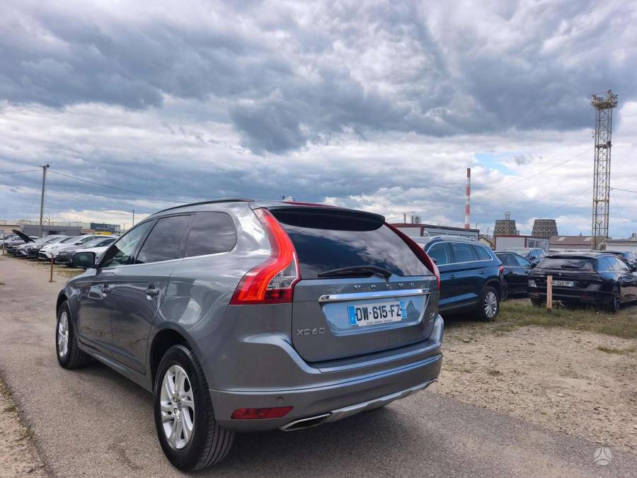 Volvo XC60 2015 Viļņa, ar dzinēja tilpumu 2.40 L un nobraukumu 244 tūkst. km par 11850 €, foto 7 vietnē AUTOMOTO.COM.LV