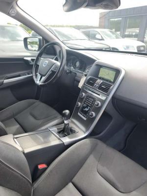 Volvo XC60 2015 Viļņa, ar dzinēja tilpumu 2.40 L un nobraukumu 244 tūkst. km par 11850 €, foto 12 vietnē AUTOMOTO.COM.LV