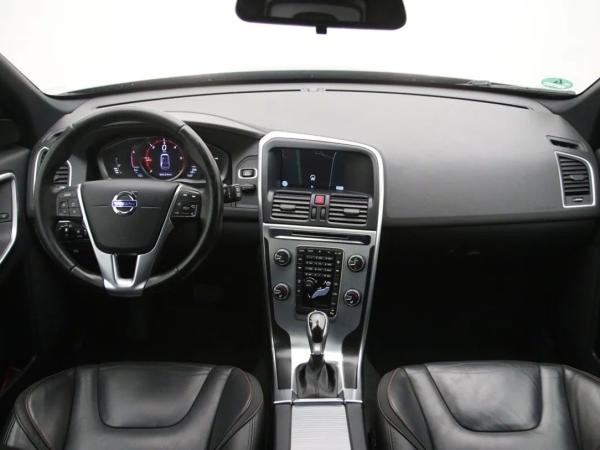 Volvo XC60 2016 Viļņa, ar dzinēja tilpumu 2.00 L un nobraukumu 215 tūkst. km par 15599 €, foto 2 vietnē AUTOMOTO.COM.LV