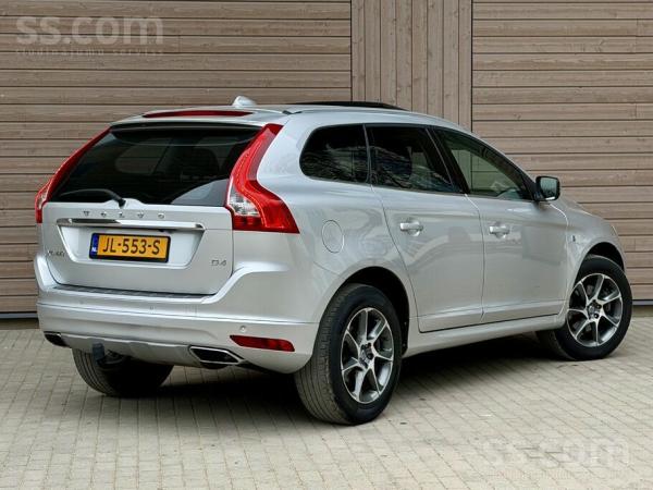 Volvo XC60 2016 Jelgava, ar dzinēja tilpumu 2.00 L un nobraukumu 191 tūkst. km par 15990 €, foto 4 vietnē AUTOMOTO.COM.LV