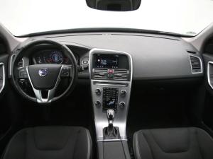 Volvo XC60 2016 Viļņa, ar dzinēja tilpumu 2.00 L un nobraukumu 266 tūkst. km par 12499 €, foto 3 vietnē AUTOMOTO.COM.LV