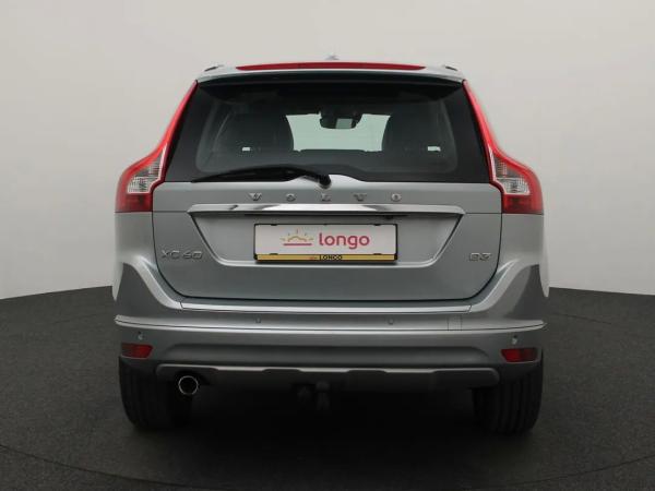 Volvo XC60 2016 in Vilnius, with an engine capacity of 2.00 L and mileage of 220 thousand km for 15599 €, photo 5 on AUTOMOTO.COM.LV