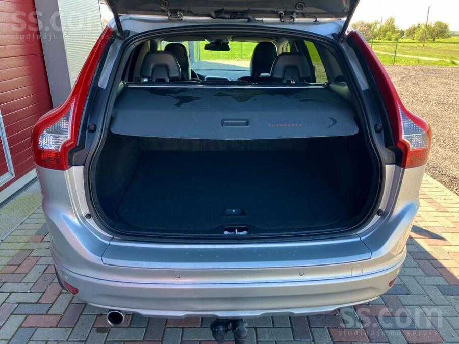 Volvo XC60 2016 Talsi, ar dzinēja tilpumu 2.00 L un nobraukumu 213 tūkst. km par 12999 €, foto 16 vietnē AUTOMOTO.COM.LV