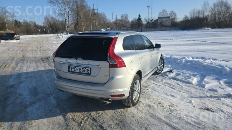 Volvo XC60 2016 in Riga, with an engine capacity of 2.00 L and mileage of 175 thousand km for 16300 €, photo 4 on AUTOMOTO.COM.LV