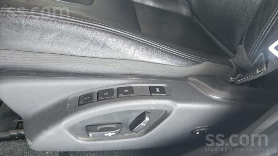 Volvo XC60 2016 in Riga, with an engine capacity of 2.00 L and mileage of 175 thousand km for 16300 €, photo 11 on AUTOMOTO.COM.LV