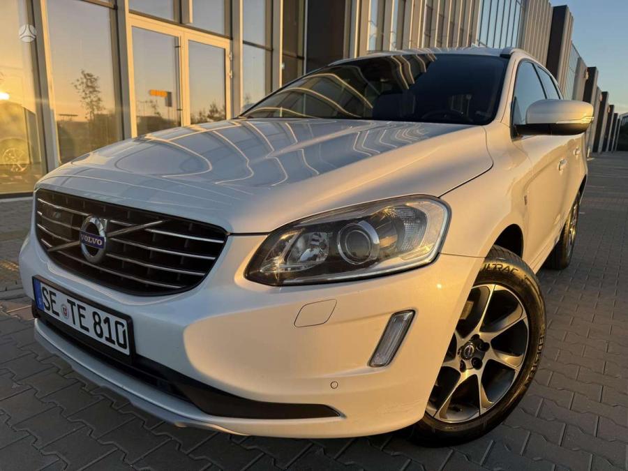 Volvo XC60 2016 Viļņa, ar dzinēja tilpumu 2.40 L un nobraukumu 250 tūkst. km par 14900 €, foto 1 vietnē AUTOMOTO.COM.LV