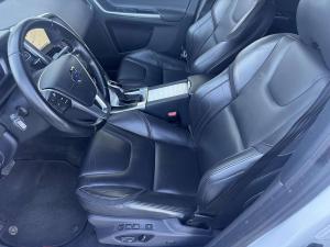 Volvo XC60 2016 Viļņa, ar dzinēja tilpumu 2.40 L un nobraukumu 250 tūkst. km par 14900 €, foto 16 vietnē AUTOMOTO.COM.LV