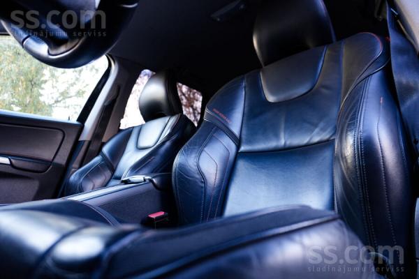 Volvo XC60 2016 Rīga, ar dzinēja tilpumu 2.00 L un nobraukumu 0 tūkst. km par 13490 €, foto 10 vietnē AUTOMOTO.COM.LV