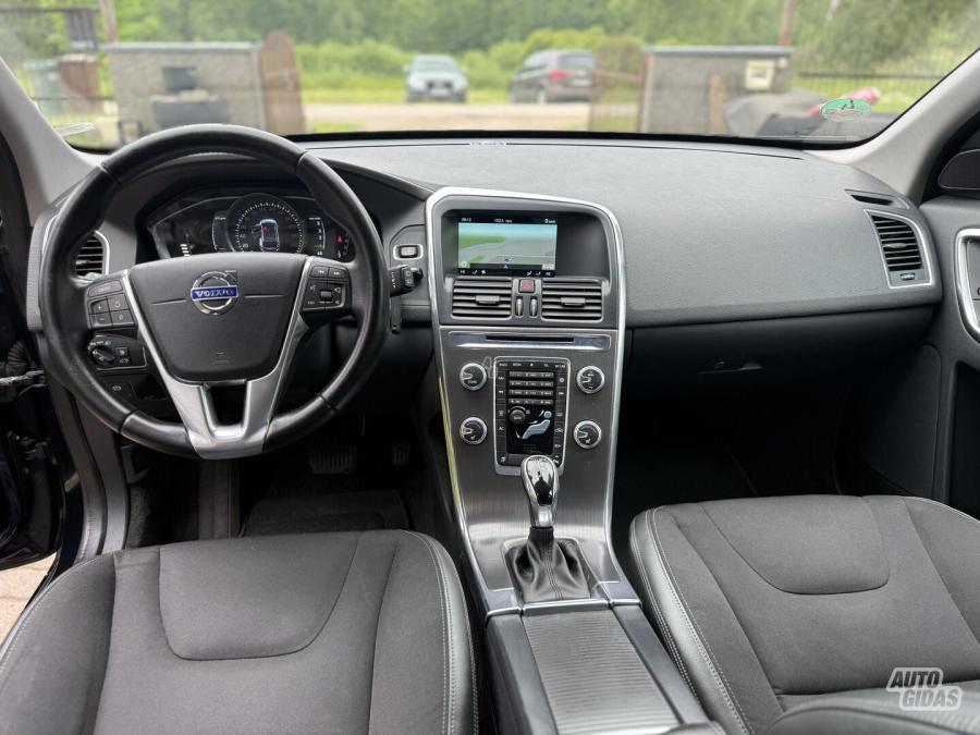 Volvo XC60 2016 in Utena, with an engine capacity of 2.00 L and mileage of 320 thousand km for 10600 €, photo 13 on AUTOMOTO.COM.LV