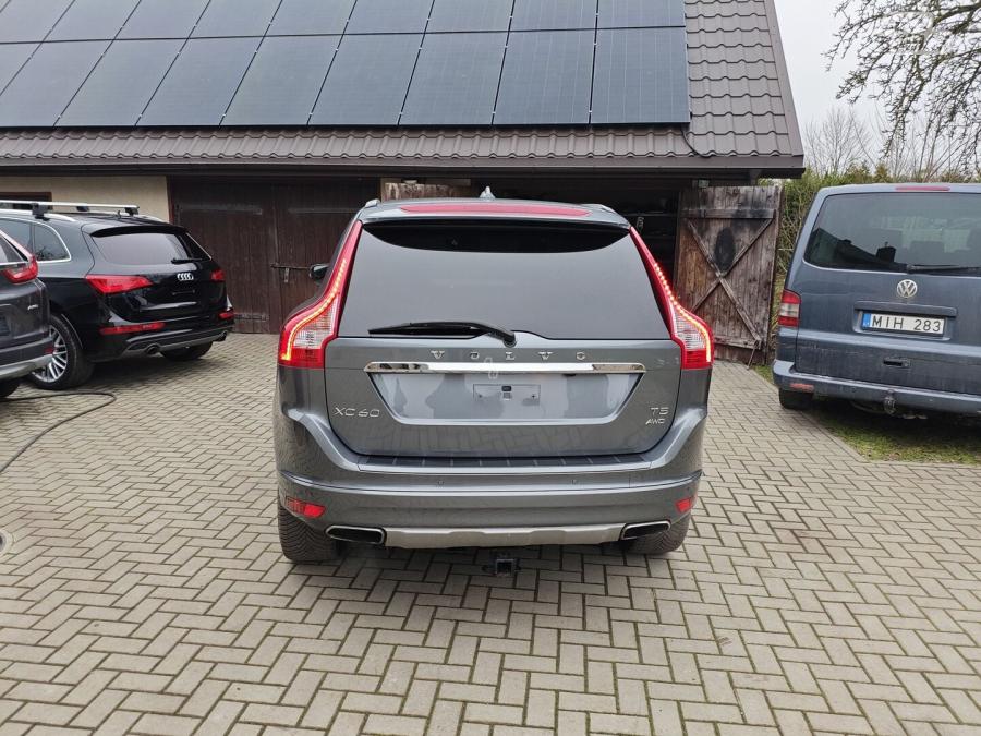 Volvo XC60 2017 Viļņa, ar dzinēja tilpumu 2.00 L un nobraukumu 120 tūkst. km par 12000 €, foto 9 vietnē AUTOMOTO.COM.LV