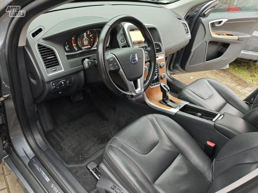 Volvo XC60 2017 Viļņa, ar dzinēja tilpumu 2.00 L un nobraukumu 120 tūkst. km par 12000 €, foto 10 vietnē AUTOMOTO.COM.LV