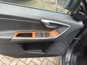 Volvo XC60 2017 Viļņa, ar dzinēja tilpumu 2.00 L un nobraukumu 120 tūkst. km par 12000 €, foto 12 vietnē AUTOMOTO.COM.LV