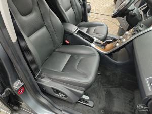 Volvo XC60 2017 Viļņa, ar dzinēja tilpumu 2.00 L un nobraukumu 120 tūkst. km par 12000 €, foto 16 vietnē AUTOMOTO.COM.LV