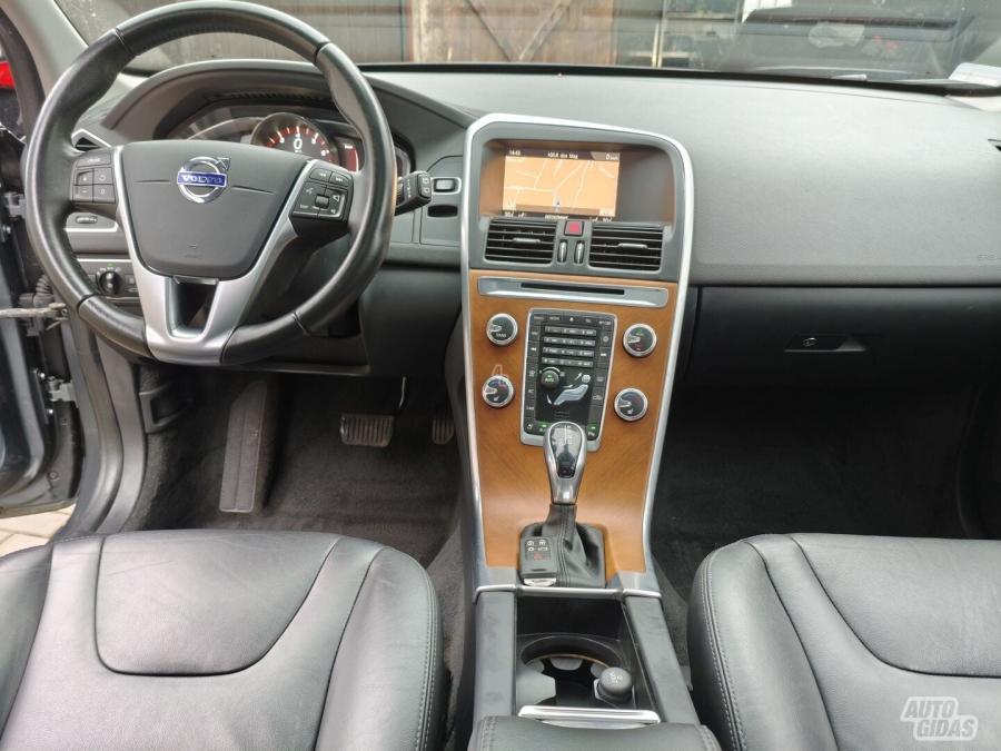 Volvo XC60 2017 Viļņa, ar dzinēja tilpumu 2.00 L un nobraukumu 120 tūkst. km par 12000 €, foto 20 vietnē AUTOMOTO.COM.LV