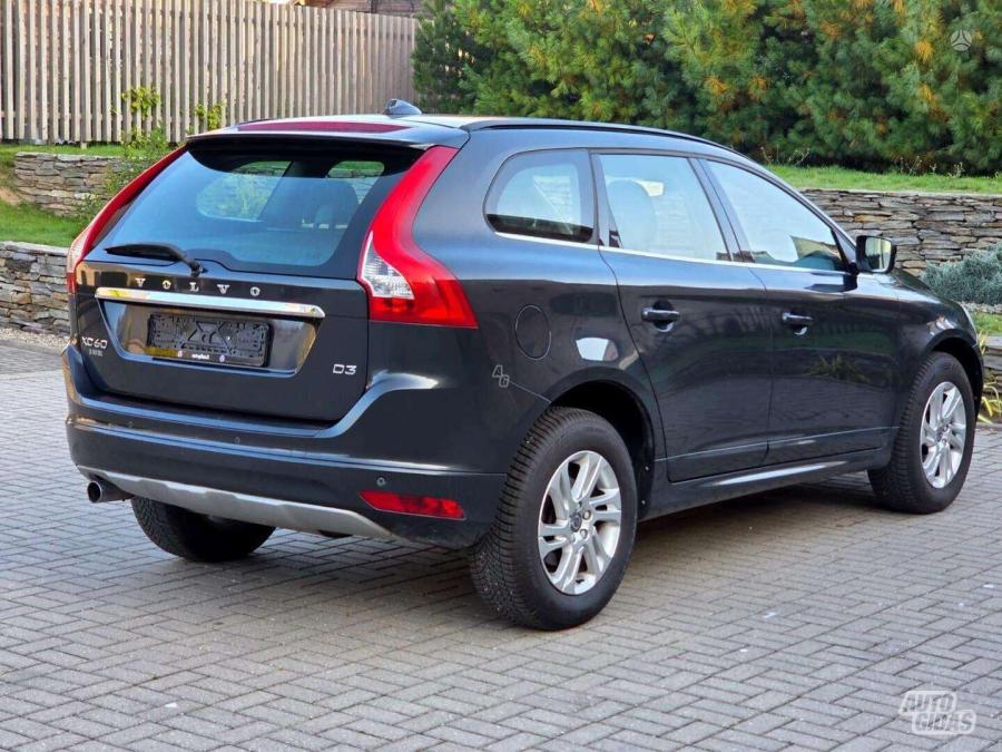 Volvo XC60 2017 in Vilnius, with an engine capacity of 2.00 L and mileage of 259 thousand km for 11999 €, photo 9 on AUTOMOTO.COM.LV
