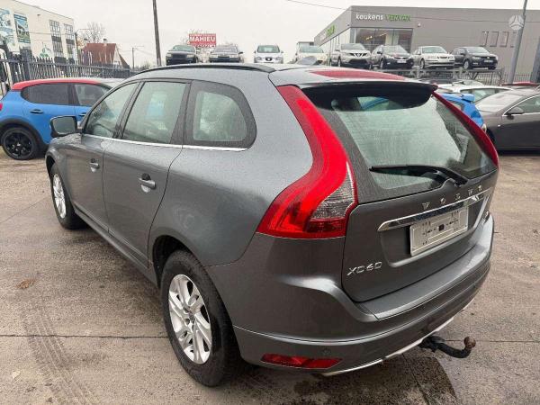 Volvo XC60 2017 Viļņa, ar dzinēja tilpumu 2.40 L un nobraukumu 300 tūkst. km par 7300 €, foto 6 vietnē AUTOMOTO.COM.LV