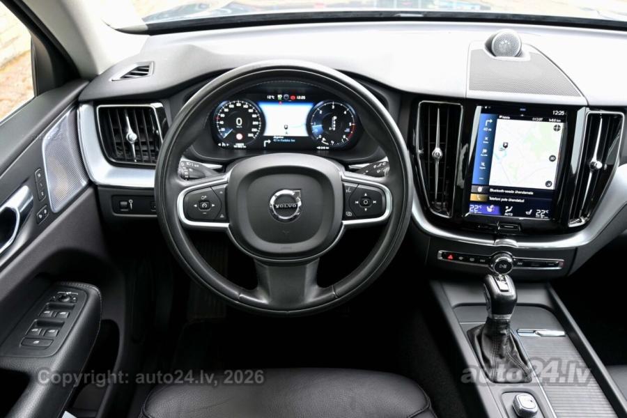 Volvo XC60 2017 in Tallinn, with an engine capacity of 2.00 L and mileage of 130 thousand km for 26900 €, photo 9 on AUTOMOTO.COM.LV