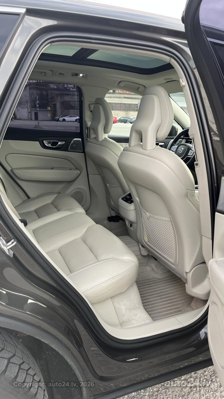 Volvo XC60 2017 Tallina, ar dzinēja tilpumu 2.00 L un nobraukumu 259 tūkst. km par 18900 €, foto 17 vietnē AUTOMOTO.COM.LV