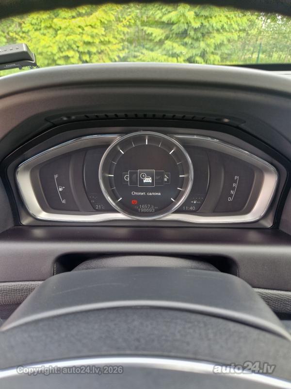 Volvo XC60 2017 in Tallinn, with an engine capacity of 2.40 L and mileage of 200 thousand km for 16499 €, photo 8 on AUTOMOTO.COM.LV