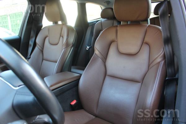 Volvo XC60 2017 in Riga, with an engine capacity of 2.00 L and mileage of 190 thousand km for 17950 €, photo 7 on AUTOMOTO.COM.LV