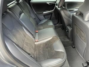 Volvo XC60 2017 Viļņa, ar dzinēja tilpumu 2.40 L un nobraukumu 188 tūkst. km par 17550 €, foto 6 vietnē AUTOMOTO.COM.LV