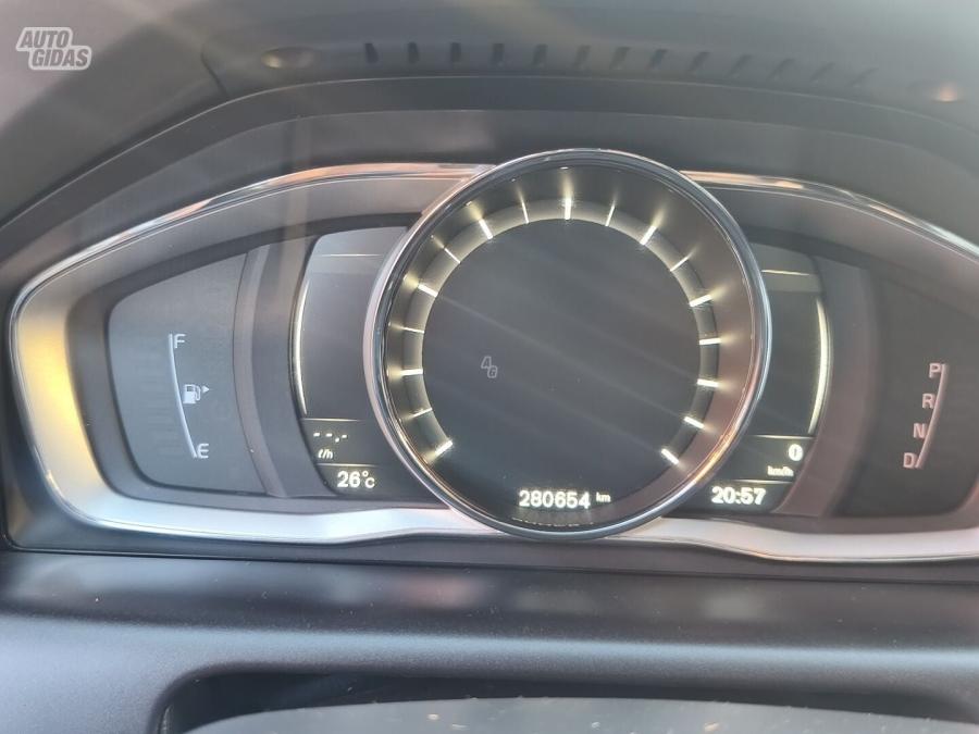 Вольво ХС60 2017 в Радвилишкис, объемом двигателя 2.00 л и пробегом 280 тыс. км за 12200 €, фото 8 на AUTOMOTO.COM.LV