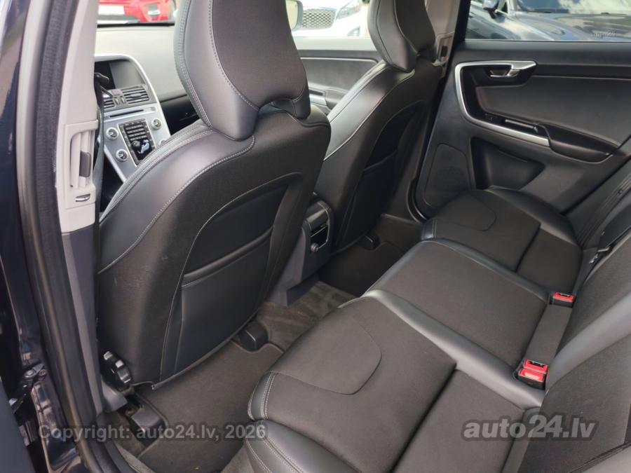 Volvo XC60 2017 in Tallinn, with an engine capacity of 2.40 L and mileage of 170 thousand km for 14999 €, photo 12 on AUTOMOTO.COM.LV