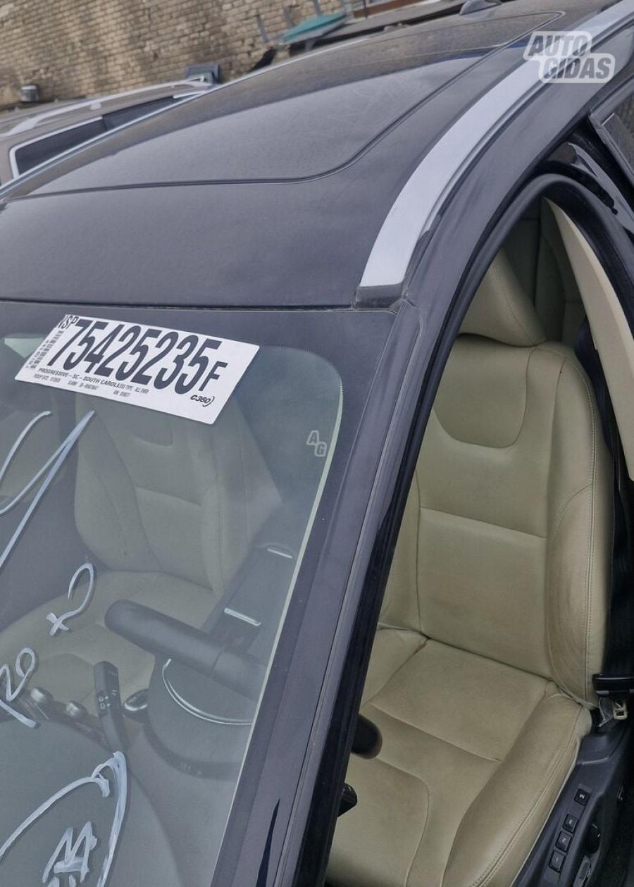 Volvo XC60 2017 in Kaunas, with an engine capacity of 2.00 L and mileage of 278 thousand km for 5600 €, photo 9 on AUTOMOTO.COM.LV