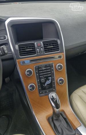 Volvo XC60 2017 in Kaunas, with an engine capacity of 2.00 L and mileage of 278 thousand km for 5600 €, photo 12 on AUTOMOTO.COM.LV