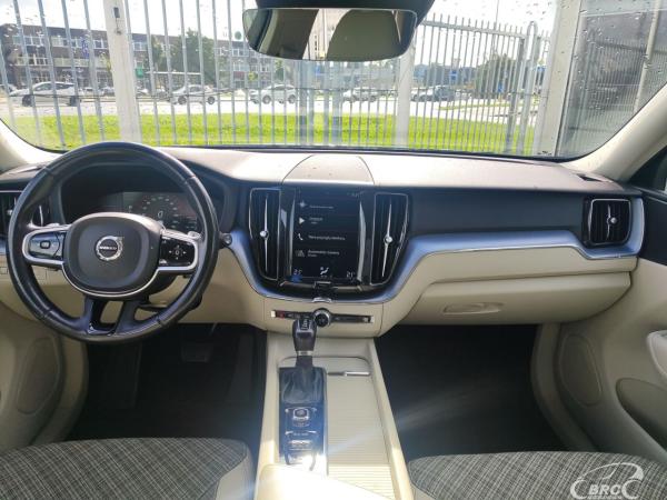 Volvo XC60 2017 in Klaipeda, with an engine capacity of 1.97 L and mileage of 238 thousand km for 16900 €, photo 5 on AUTOMOTO.COM.LV