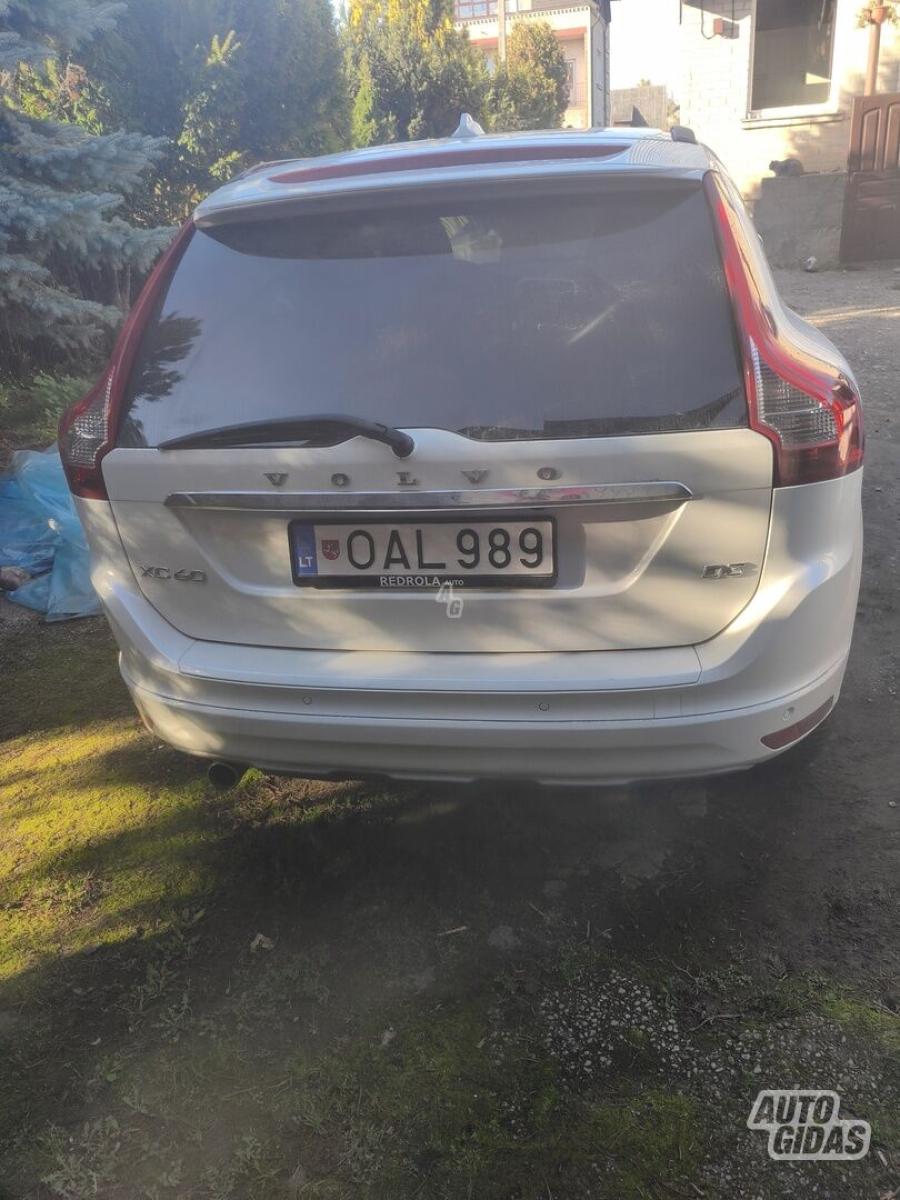 Volvo XC60 2017 in Kaunas, with an engine capacity of 2.00 L and mileage of 266 thousand km for 12500 €, photo 5 on AUTOMOTO.COM.LV