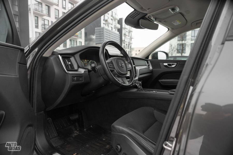 Volvo XC60 2018 Viļņa, ar dzinēja tilpumu 2.00 L un nobraukumu 100 tūkst. km par 19800 €, foto 13 vietnē AUTOMOTO.COM.LV