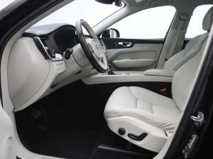 Volvo XC60 2018 Viļņa, ar dzinēja tilpumu 2.00 L un nobraukumu 253 tūkst. km par 19199 €, foto 5 vietnē AUTOMOTO.COM.LV