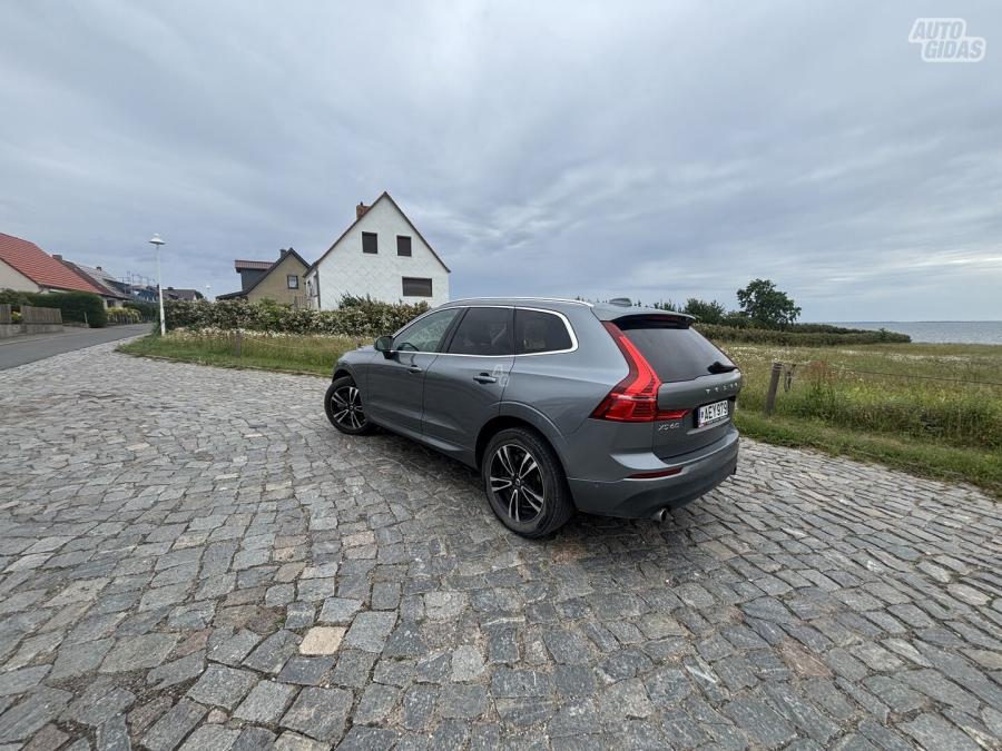 Volvo XC60 2018 in Vilnius, with an engine capacity of 2.00 L and mileage of 216 thousand km for 17100 €, photo 7 on AUTOMOTO.COM.LV