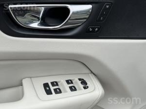 Volvo XC60 2018 in Riga, with an engine capacity of 2.00 L and mileage of 176 thousand km for 24500 €, photo 6 on AUTOMOTO.COM.LV