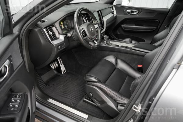 Volvo XC60 2018 in Ogre, with an engine capacity of 2.00 L and mileage of 211 thousand km for 20500 €, photo 7 on AUTOMOTO.COM.LV