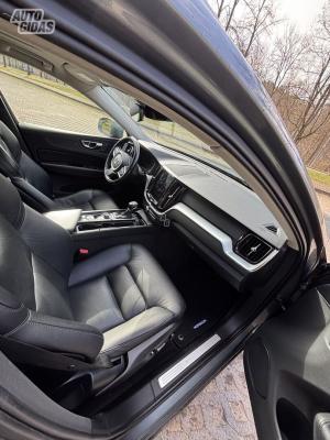 Volvo XC60 2018 in Vilnius, with an engine capacity of 2.00 L and mileage of 224 thousand km for 17350 €, photo 11 on AUTOMOTO.COM.LV