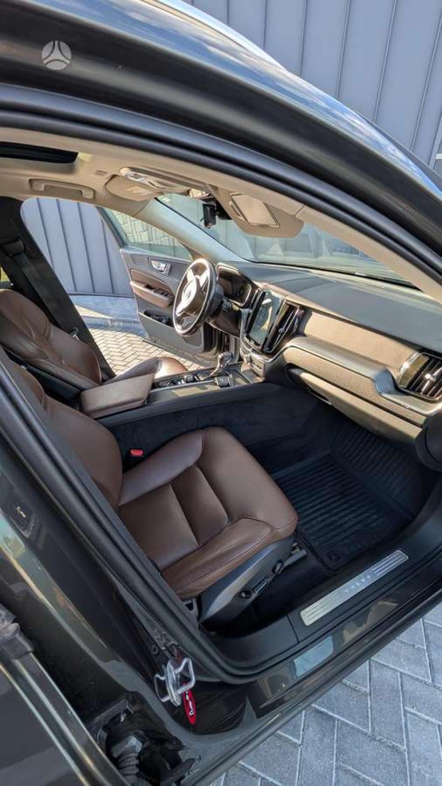 Volvo XC60 2018 Kauņa, ar dzinēja tilpumu 1.97 L un nobraukumu 132 tūkst. km par 19900 €, foto 10 vietnē AUTOMOTO.COM.LV