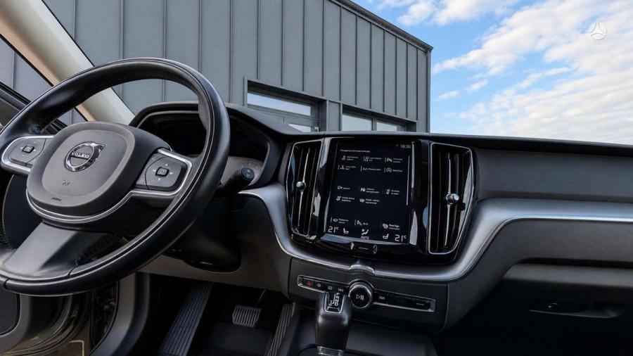 Volvo XC60 2018 Kauņa, ar dzinēja tilpumu 1.97 L un nobraukumu 132 tūkst. km par 19900 €, foto 12 vietnē AUTOMOTO.COM.LV