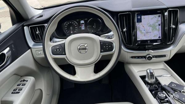 Volvo XC60 2018 Viļņa, ar dzinēja tilpumu 1.97 L un nobraukumu 192 tūkst. km par 22900 €, foto 9 vietnē AUTOMOTO.COM.LV