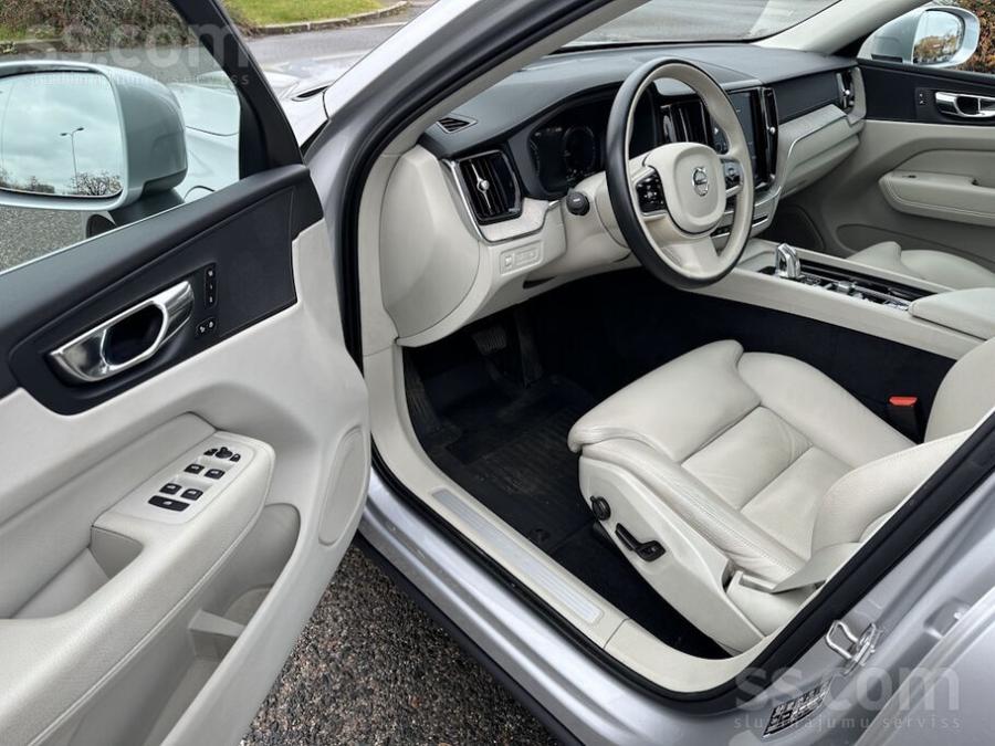 Volvo XC60 2019 Rīga, ar dzinēja tilpumu 2.00 L un nobraukumu 122 tūkst. km par 29500 €, foto 10 vietnē AUTOMOTO.COM.LV
