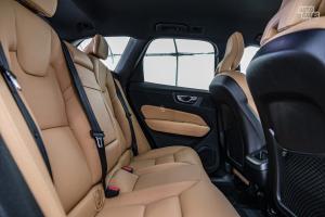 Volvo XC60 2019 in Kaunas, with an engine capacity of 2.00 L and mileage of 294 thousand km for 17790 €, photo 12 on AUTOMOTO.COM.LV